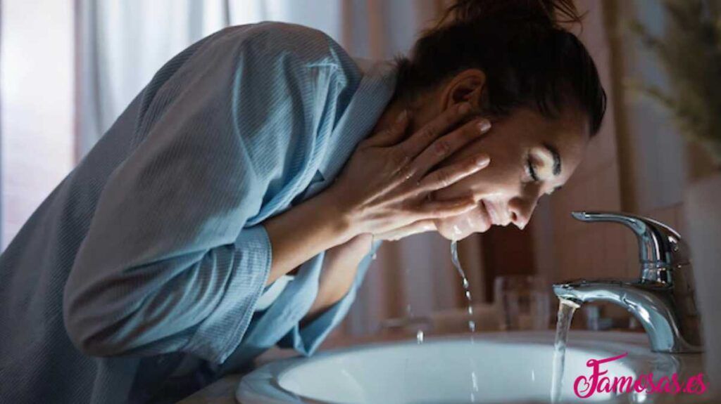 4 pasos esenciales para iniciar una rutina de cuidado facial | Famosas.es